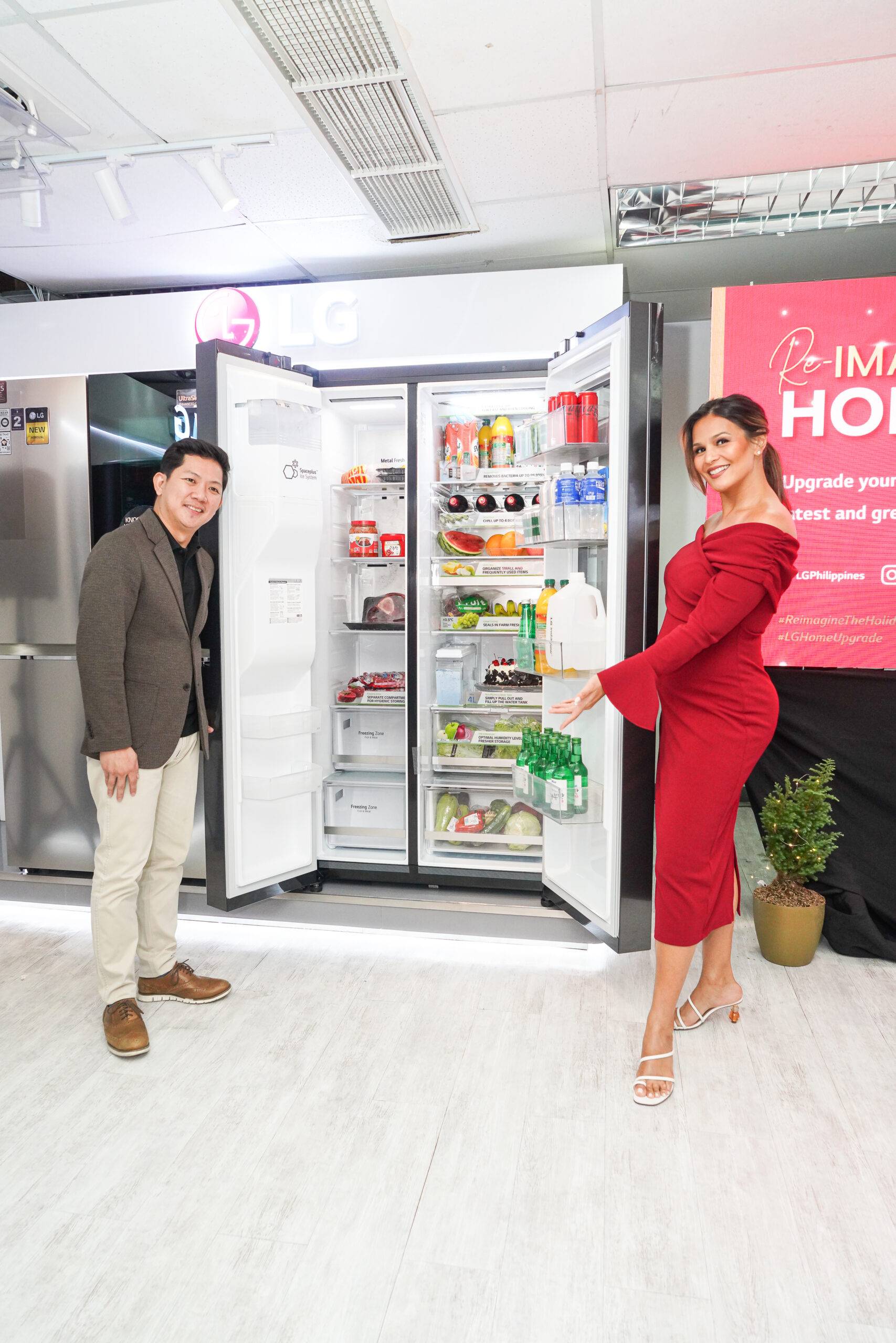 LG Re-Imagines the Holidays With New Refrigerator Models