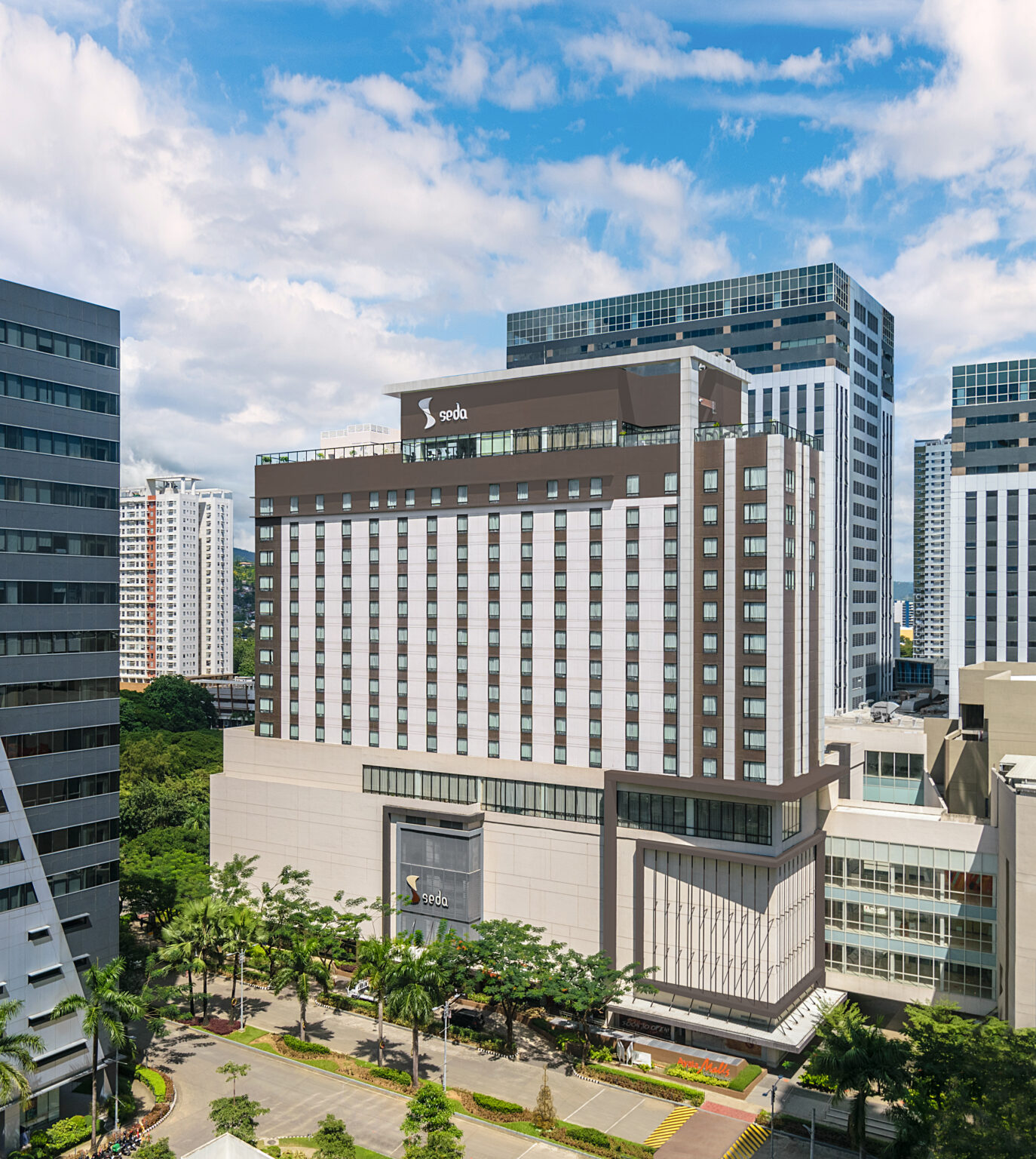 Seda Ayala Center and Seda Central Bloc: A Tale of Two Sedas