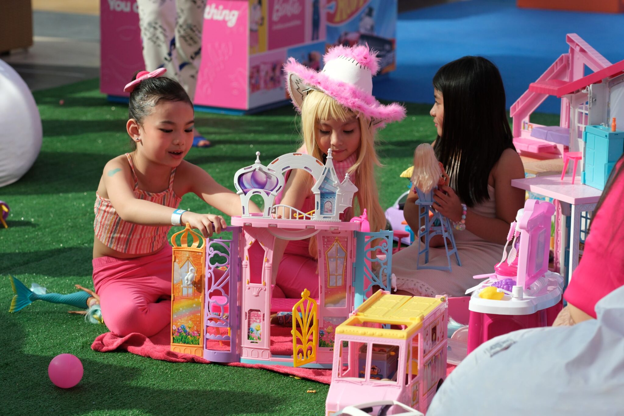 Hot Wheels & Barbie Take Over Cove Manila this Summer!